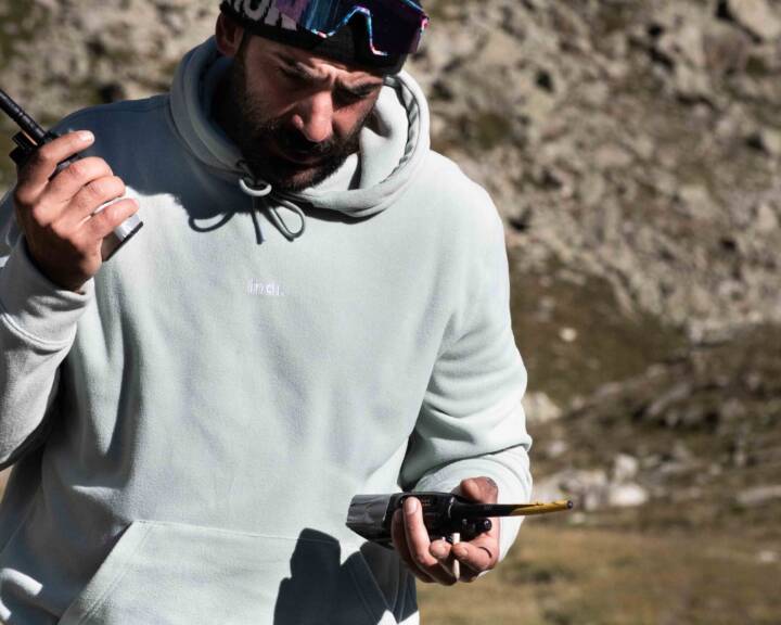 INDI I SWISS ALPS CLOTHING - Désigné et imprimé dans les Alpes suisses